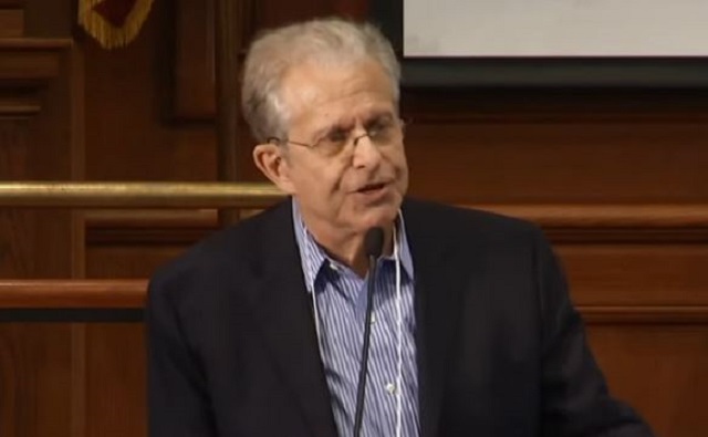 Harvard Law Prof: Obstruction Alone Won't Be Enough to Remove Trump ...