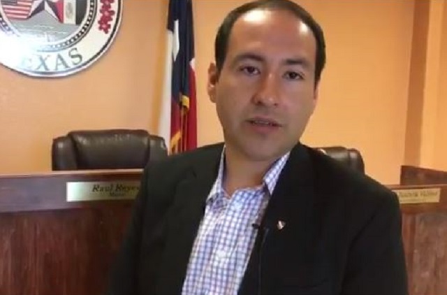 Small Town Mayor Sues State Over Anti-Sanctuary Bill | Law & Crime