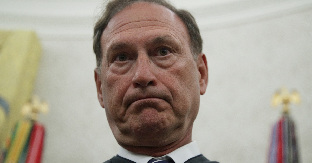 It Doesn't Matter That Alito Moved Up Lawsuit Deadline: Experts | Law ...