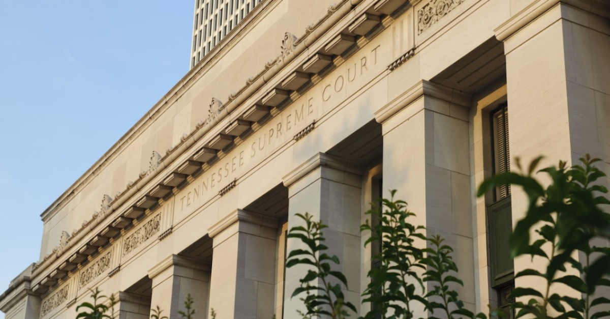 Tennessee Attorney Winston Bradshaw Sitton's Law License Suspended ...