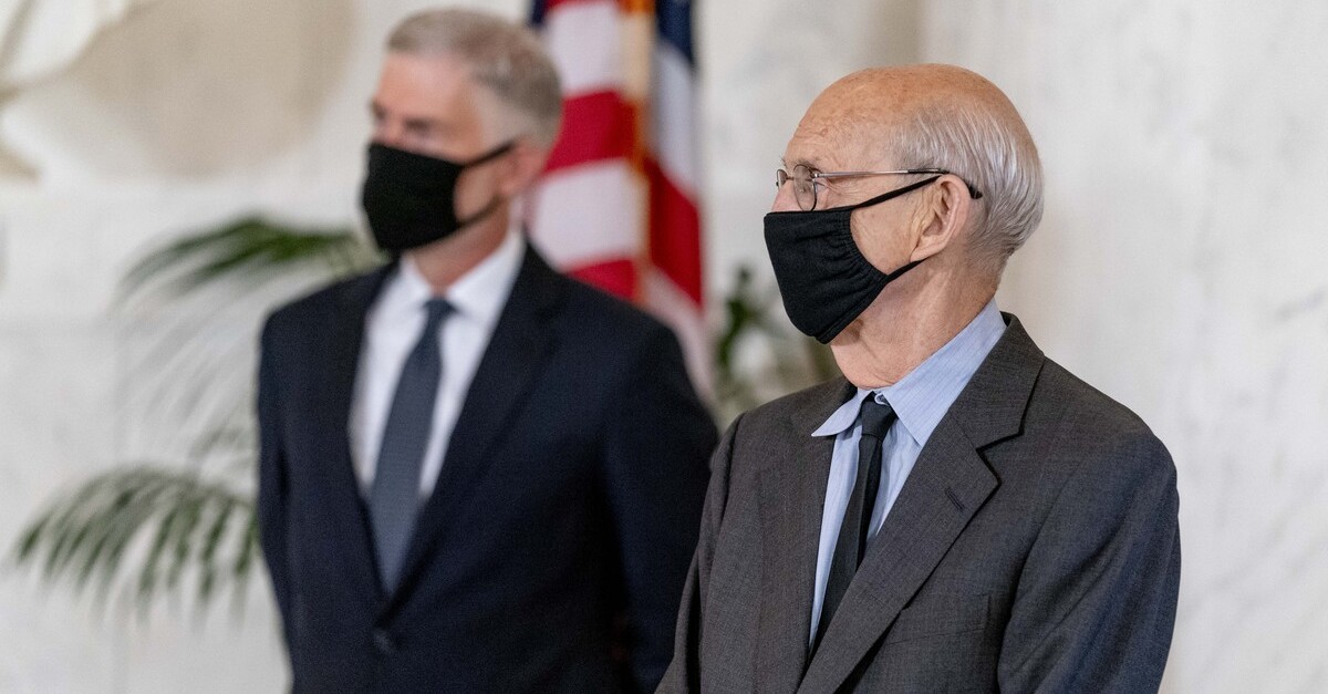 Supreme Court Rules Against Immigrant in Pereida v. Barr | Law & Crime