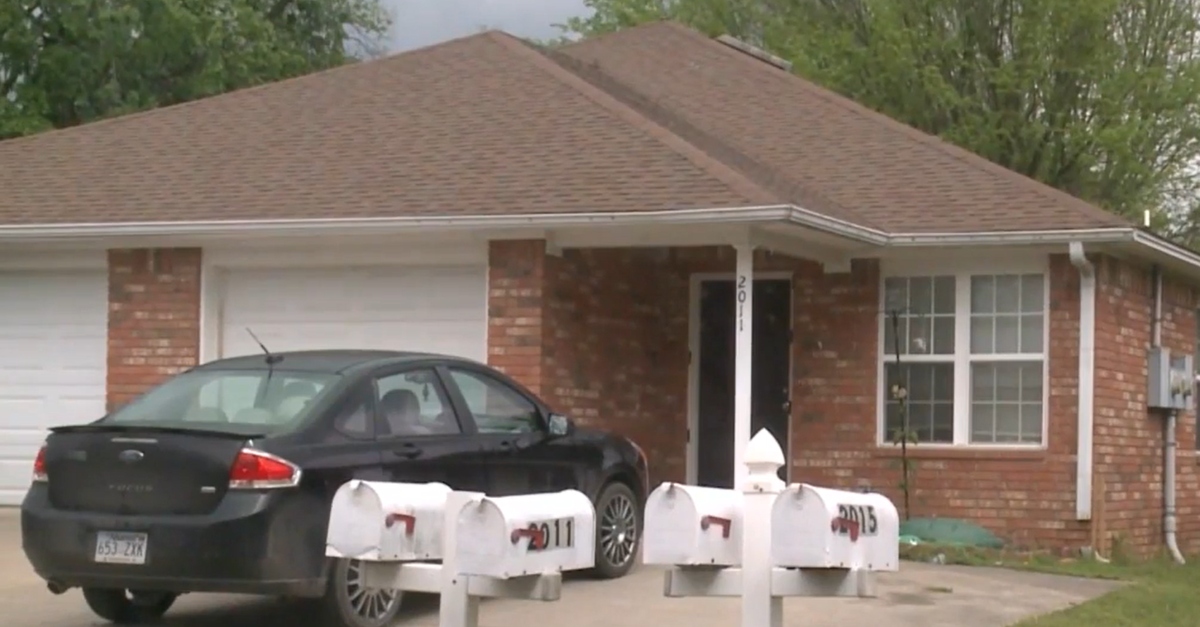 Arkansas Man Shot and Killed Pregnant Wife, 2-Year-Old Stepson in ...