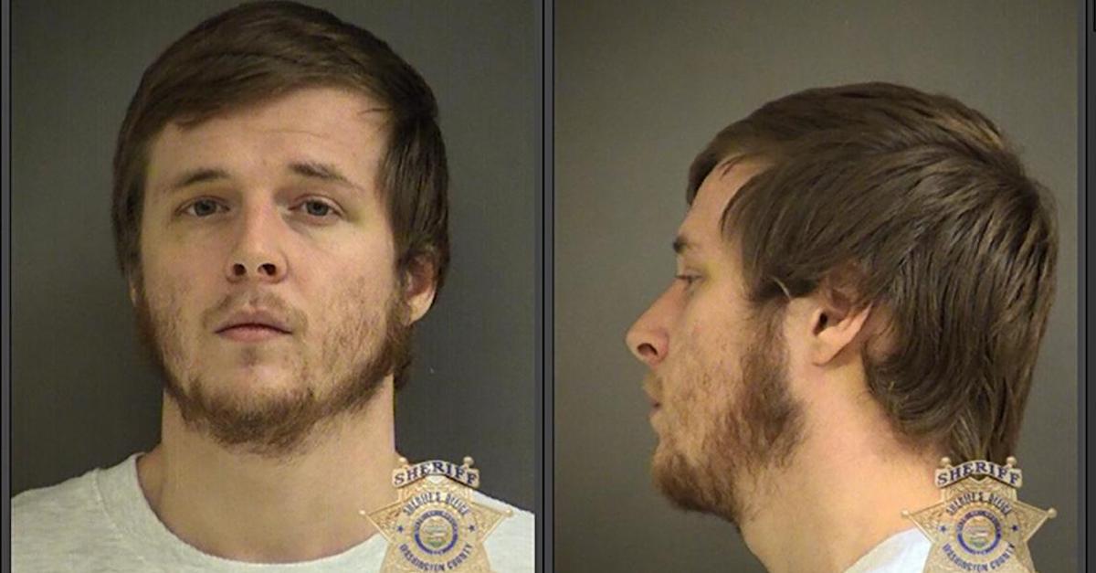 Oregon Man Sent to Prison After Pleading Guilty to Breaking Into 10-Year-Old Girl's Bedroom ...