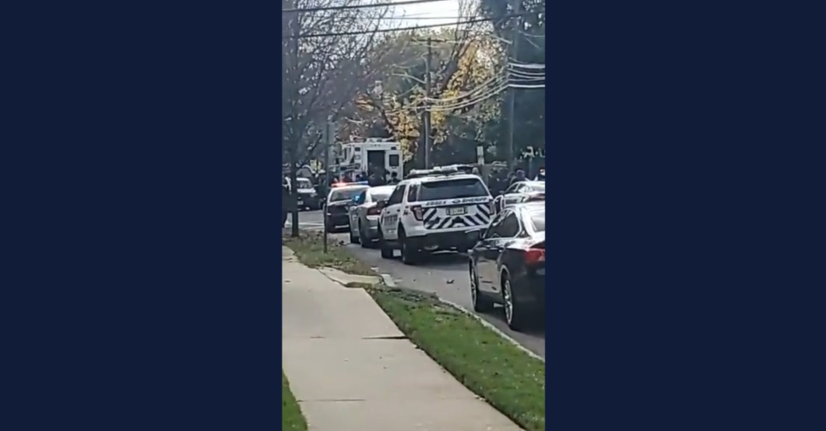 Newark Gunman Injured Two Police Officers: Reports