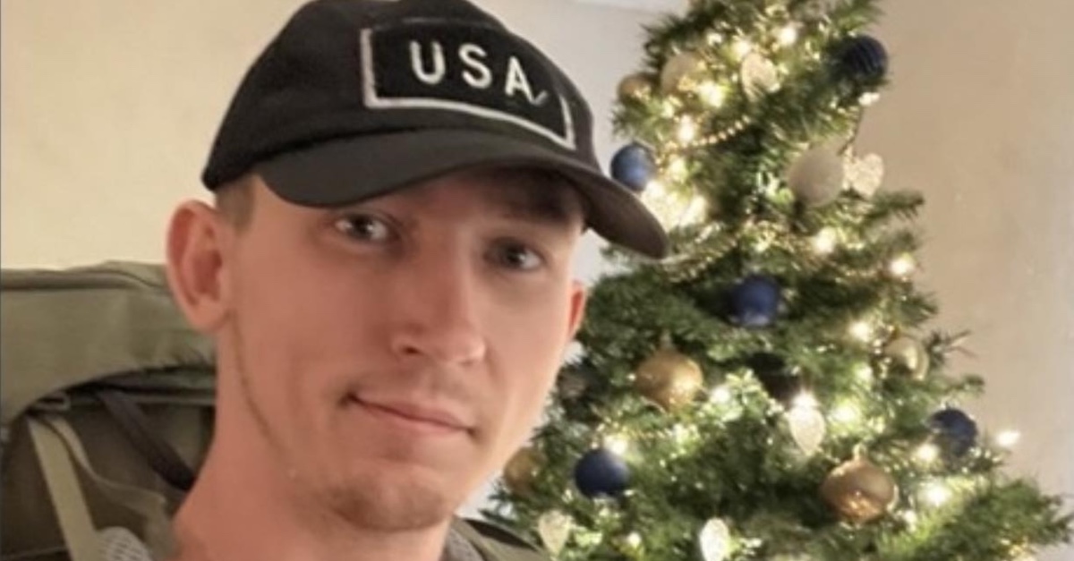 Arizona Man Allegedly Kidnapped a Boy He Lured from Discord. Police Say ...