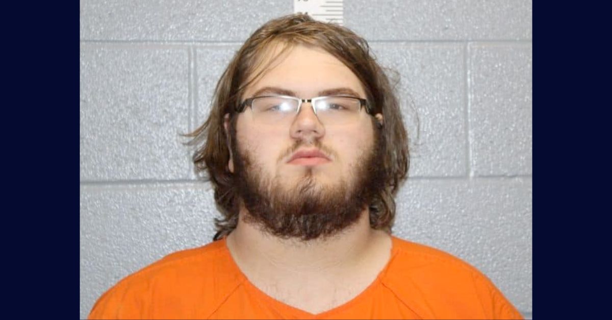 'I had to do it': Teen who 'has never been violent' hands rifle to mom ...