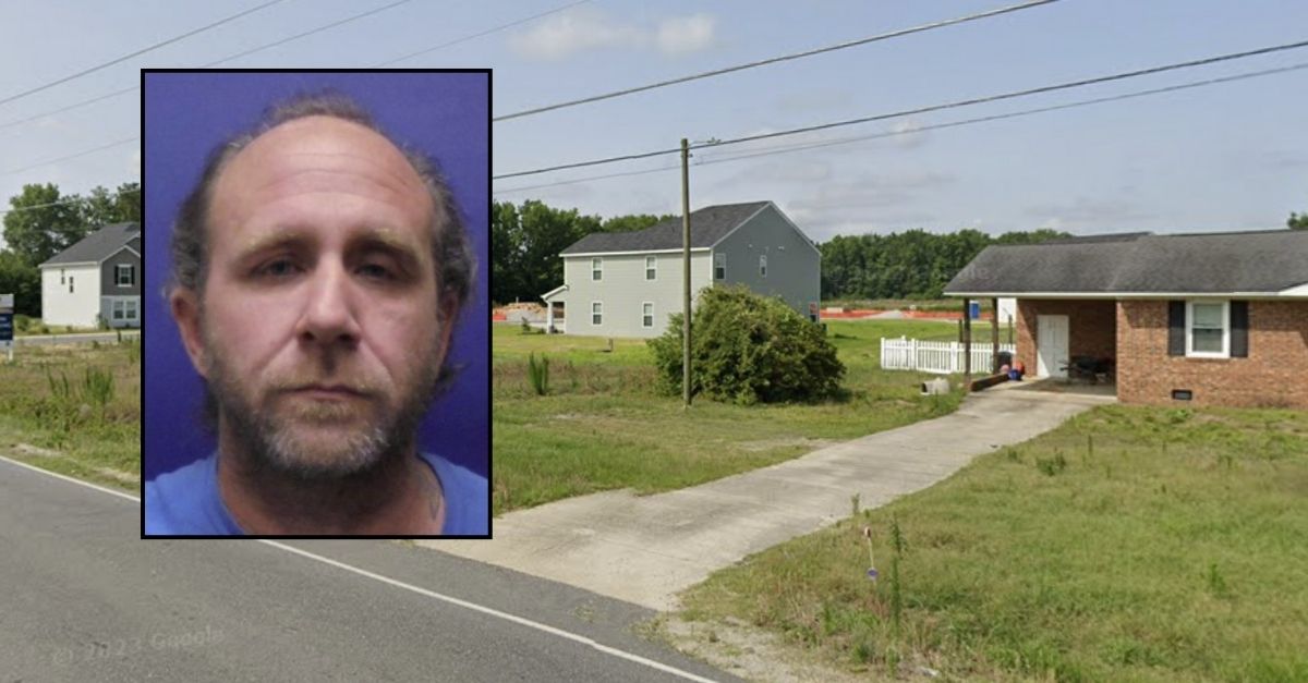Ax-wielding man allegedly kills mother during altercation with bail ...
