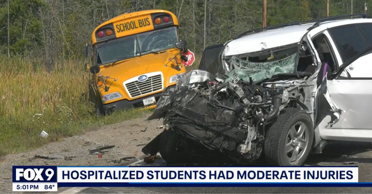 19-year-old woman using Snapchat before bus crash: Police